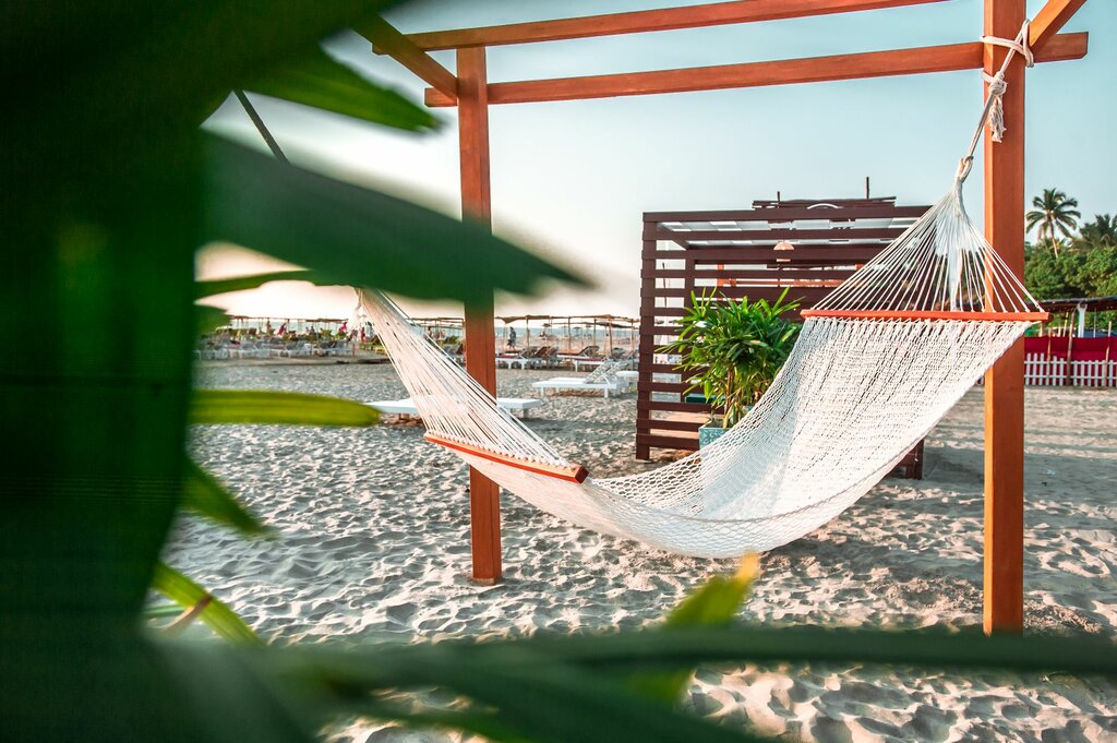 Otel SinQ Beach Morjim, Goa, foto