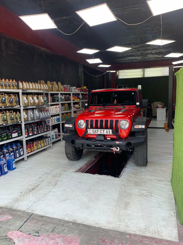 Otomobil servisi Shelby Motors, Erivan, foto