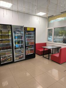 24 Degrees (проспект Победы No:1А), kafe  Sevastopol'dan