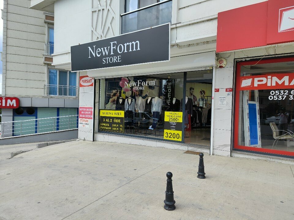 Giyim mağazası New Form Store, İstanbul, foto