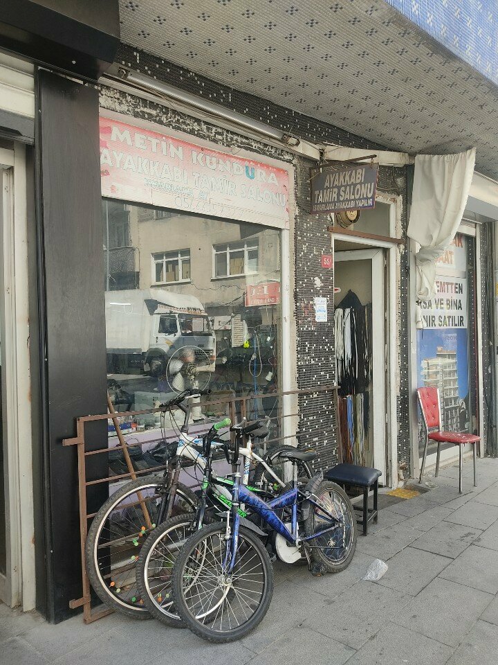 Ayakkabı tamiri Metin Kundura, İstanbul, foto