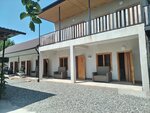 Гостевой дом у Ларисы (улица Шаумяна No:24, село Алахадзы), konuk evi  Gagra Bölgesi'nden