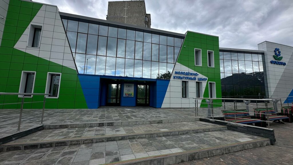 Spor okulları Drozd-Khibiny, Kirovsk, foto