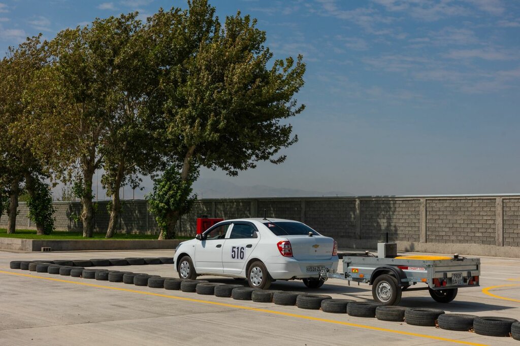 Sürücü kursları Samarqand viloyati Imtihon Markazi, Semerkant eyaleti, foto