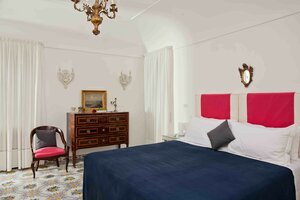 Villa Silia (Campania, Province of Naples, Anacapri, Via Padre Reginaldo Giuliani), otel  Capri'den