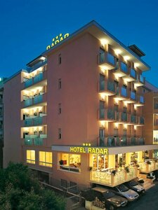 Hotel Radar (Viale Giusti No:4), otel  Rimini'den
