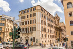 The Bridge Suites (Via del Banco di Santo Spirito No:1, Rome), otel  Roma'dan