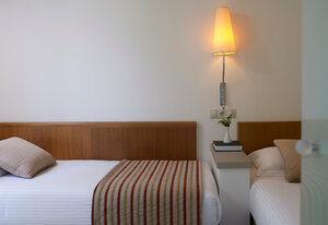 Kriti Beach Hotel (The Periphery of Crete, Town of Rethymno, Sofokli Venizelou Street), otel  Resmo'dan (Retimno'dan)