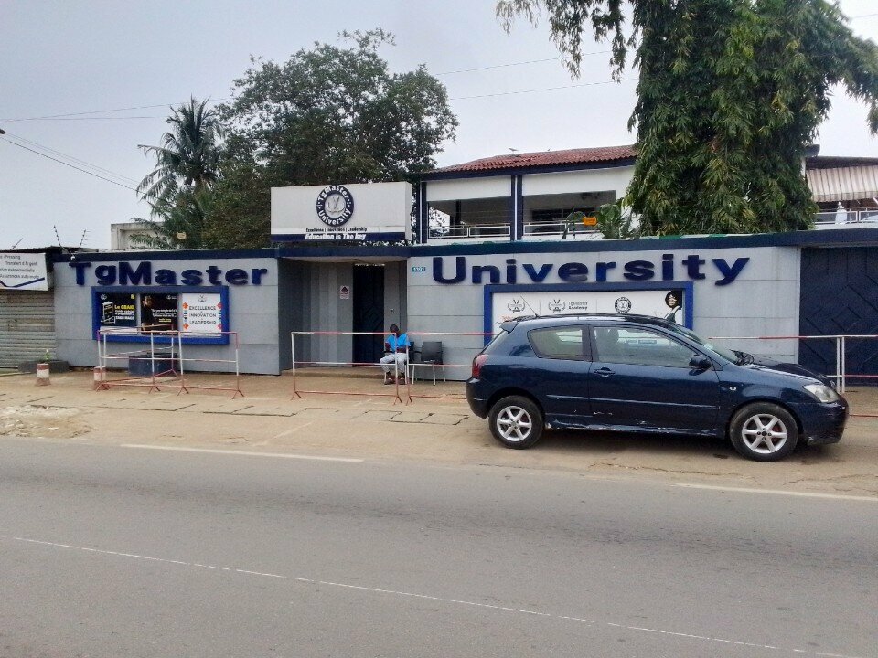 Ortaokul Tg Master University, Abican, foto