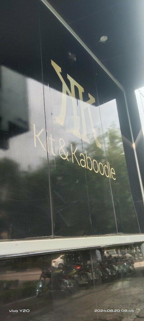 Giyim mağazası Kit & Kaboodle, Islamabad, foto