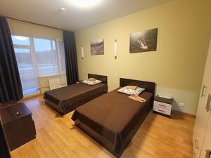 Земля леопарда (ulitsa Lazo No:37А, selo Barabash), otel  Primoriye'den