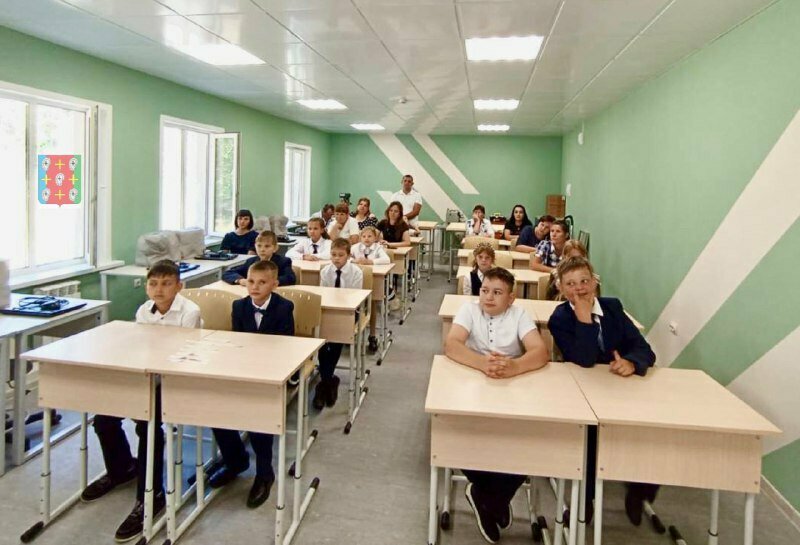 Ortaokul Berezichskaya Osnovnaya Obshcheobrazovatelnaya shkola, Mou, Kalujskaya oblastı, foto