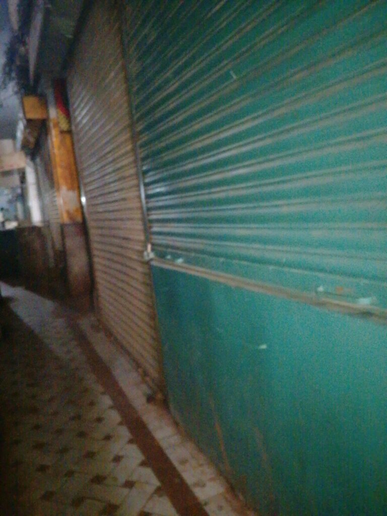 Benzin istasyonu Auto Mart Plus, Karaçi, foto