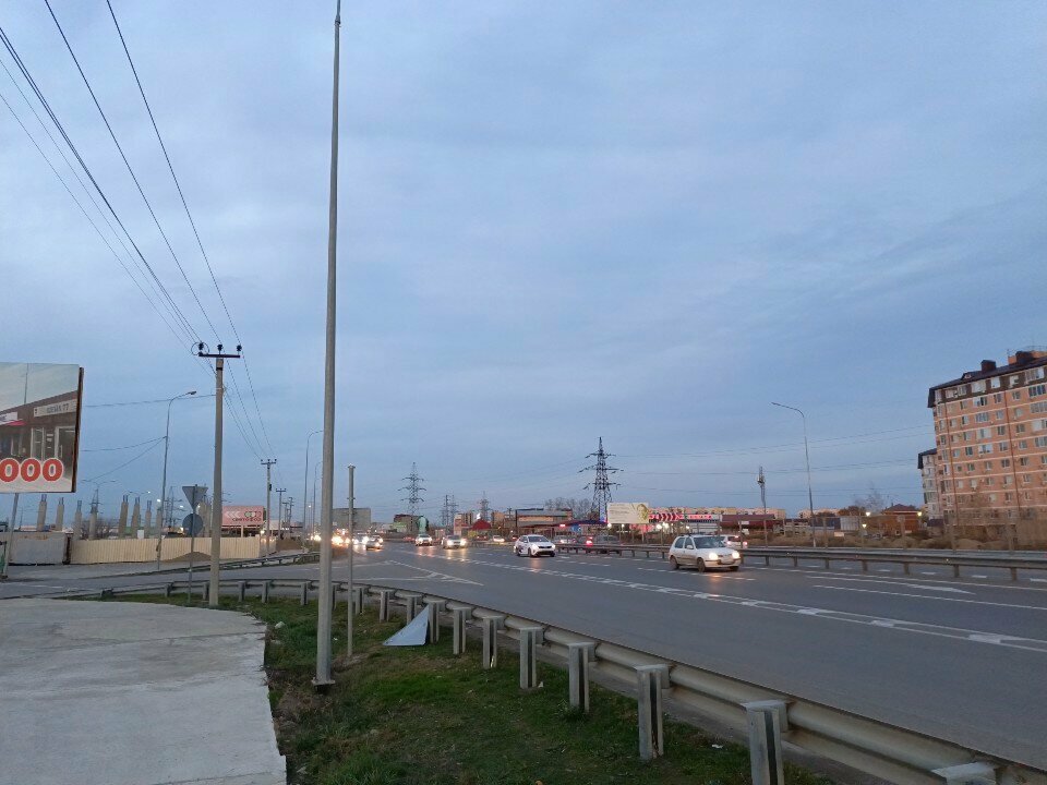 Jant ve lastikçiler Pole Position, Adıge Cumhuriyeti, foto