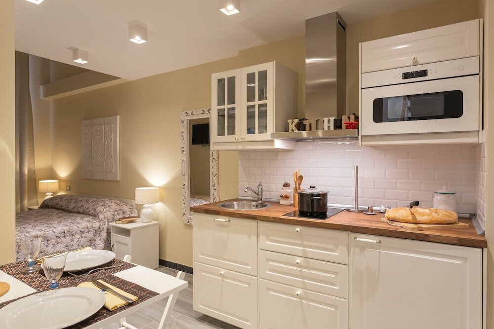 Otel Carla's Rooms with Private Bathroom & Shared Kitchen, Floransa, foto