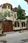 Luxury Guesthouse (Pavlov koʻchasi No:401V, Terakzor mahalla fuqarolar yigʻini), otel  Semerkant'tan