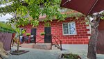 Гостевой дом у Петровича (Malaya Sadovaya ulitsa No:34А), otel  Essentuky'den