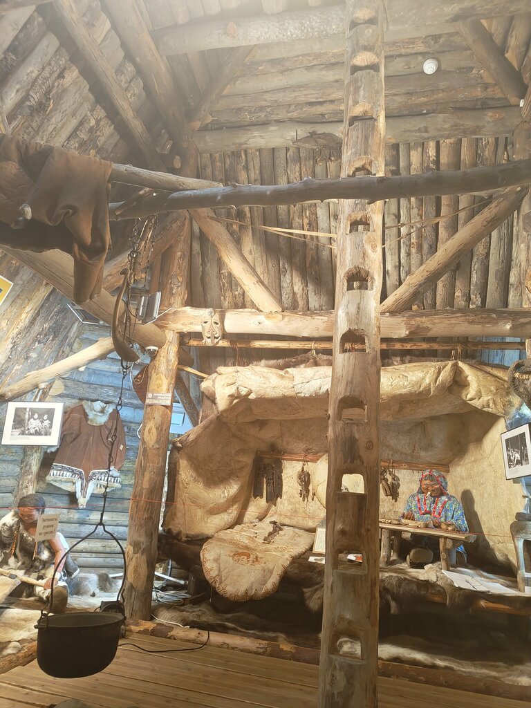 Turistik yerler Корякский дом, Kamçatski krayı, foto
