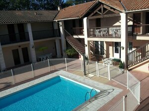 Hôtel les Pins (Nouvelle-Aquitaine, Charente, Arrondissement de Cognac, Le Tâtre, Chez Rolland), otel