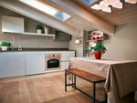 Lus Sweet Attic (Piazza Francesco Baracca No:46, Ravenna), kısa süreli konaklama  Ravenna'dan