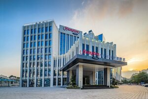 Hampton by Hilton Dongguan Central Square (Guangdong Province, Dongguan City, Tiyu Road), otel  Dongguan'dan