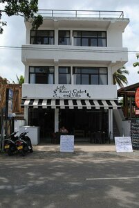 Kaori Cafe and Villa (Sri Lanka Railways, Weligama), otel