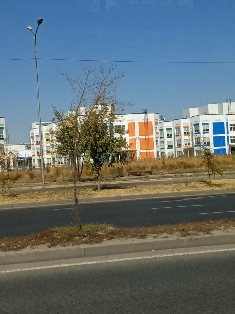 Fen lisesi, sosyal bilimler lisesi School-gymnasium № 209, Almatı, foto