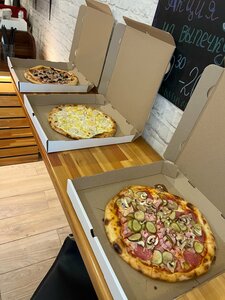 Anji PizzA (Olega Koshevogo Street No:30, Kaliningrad), pizzacılar  Kaliningrad'dan