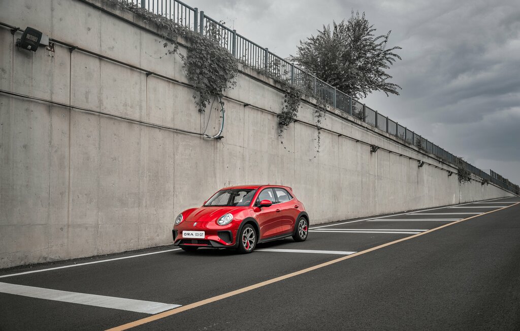 Otomobil satış galerileri Ora Агат на Партизана Железняка, Krasnoyarsk, foto