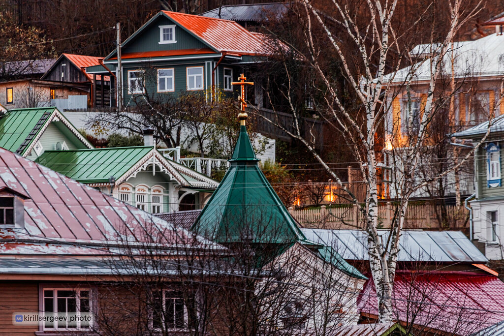 Şapel, haç anıtı Nikolaya Chudotvortsa Chapel, Plios, foto