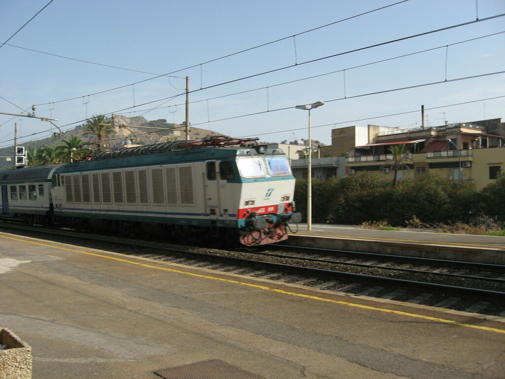 Tren istasyonu Santa Flavia-Solunto-Porticello, , foto
