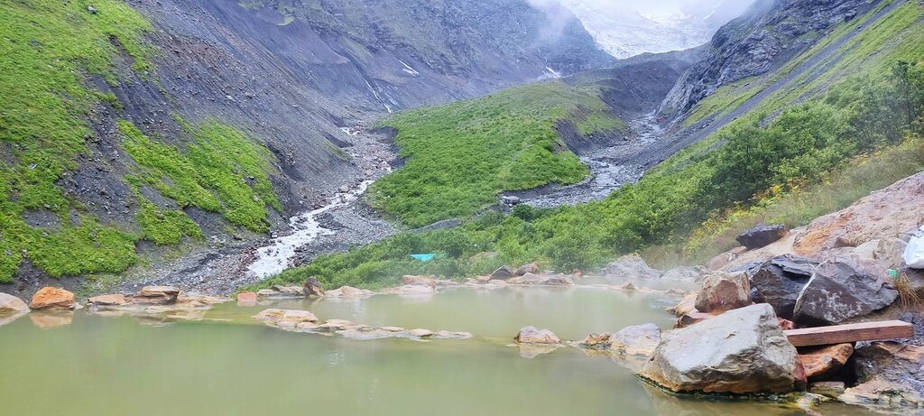 Pınar, çay Верхнекармадонские минеральные источники, Kuzey Osetya‑Alanya, foto