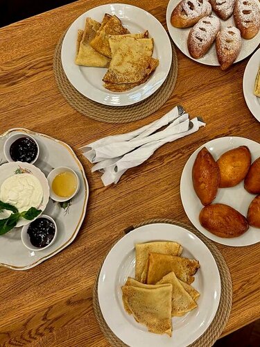 Kafe Gornica, Tutayev, foto