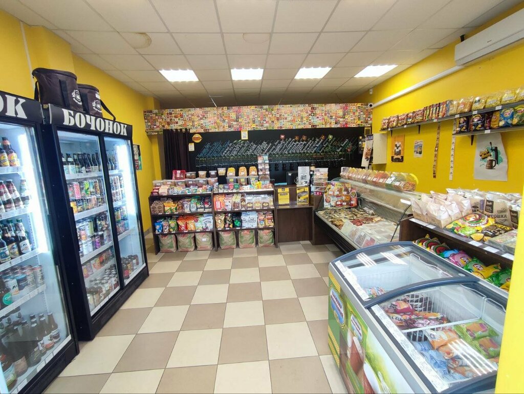 Bira dükkanı Бочонок, Yaroslavl, foto