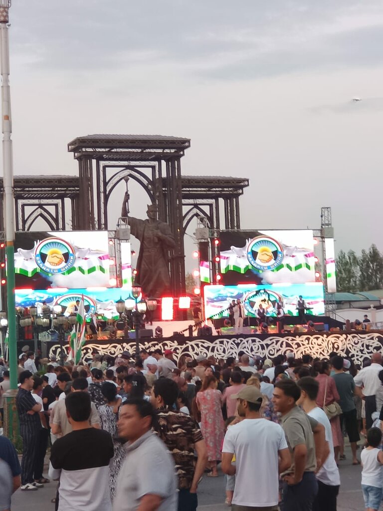 Kültür ve eğlence parkları İsmail Samani Parkı, Kânibâdâm, foto