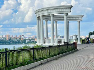 Ротонда (Udmurtian Republic, Izhevsk, Tsentralny zhiloy rayon), unutulmaz olayların yeri  Izhevsk'ten