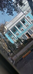Medgorodok (Dushanbe, İsmail Samani İlçesi), tıp merkezleri ve klinikler  Duşanbe'den