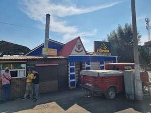 У Гарика (2-ya Kamyshinskaya ulitsa No:4), kafe  Kemerovo'dan