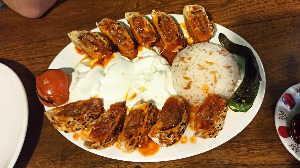 Restoran Defne Turkish, Dubai, foto