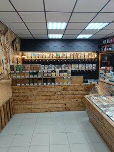 21 -держи Свежее (Kalinina Street No:42), bira dükkanı  Seversk'ten