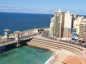 Stanly front Sea View Appartment (Alexandria, El-Gaish Road), otel  İskenderiye'den