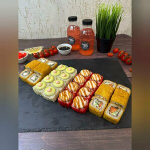 Sushi Chef (prospekt Gabdully Tukaya No:9Ас4, Almetyevsk), suşi restoranı  Almetyevsk'ten (Elmet'ten)