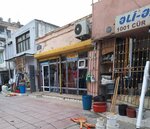 Clothing Store Bombey (Huseyn Cavid Avenue No:155C), giyim mağazası  Bakü'den