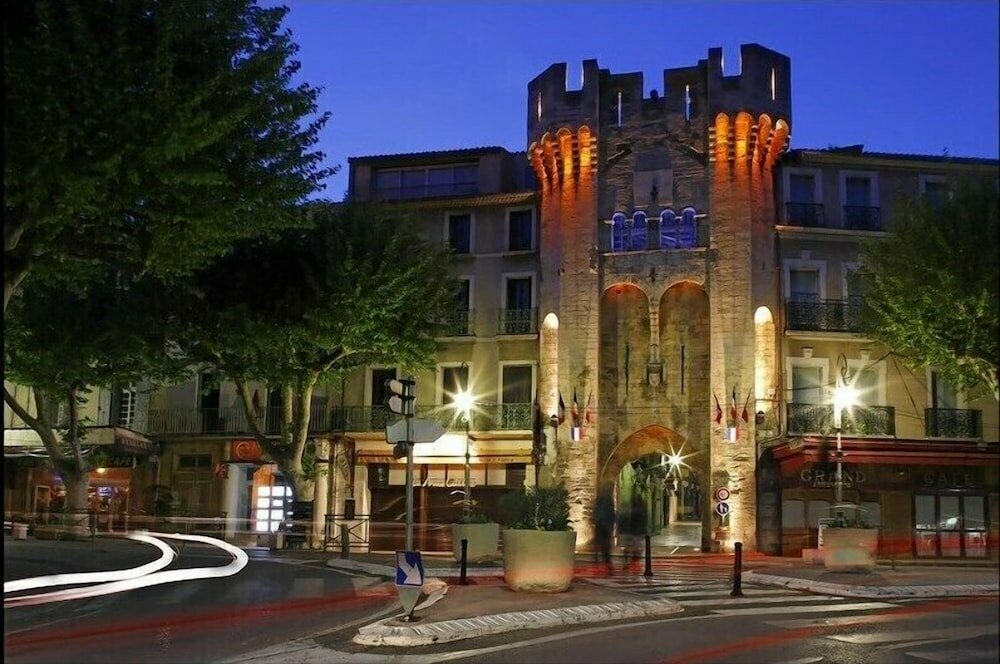 Otel Hotel Le Mas Des Quintrands, , foto