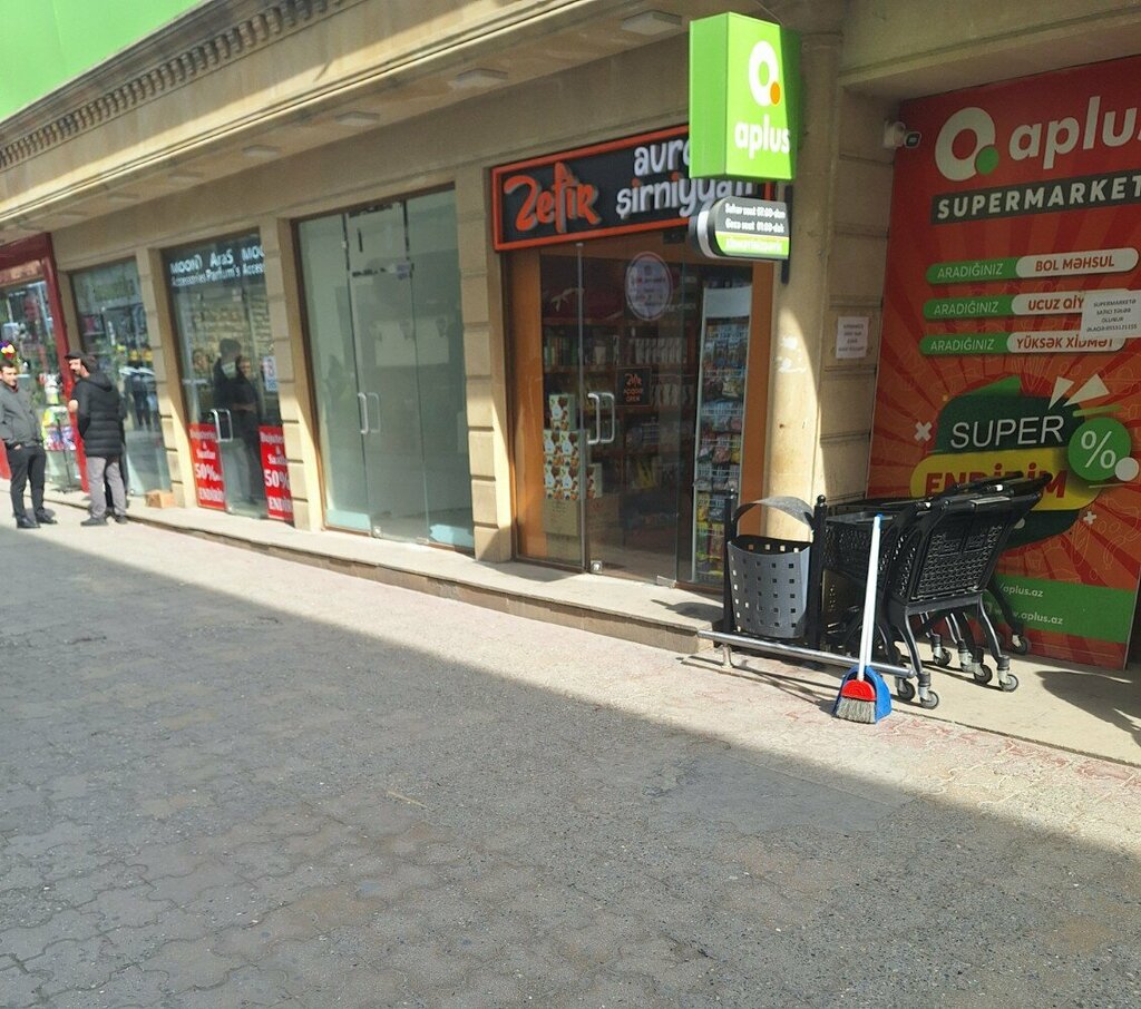 Kozmetik ve parfümeri mağazaları Aras, Bakü, foto