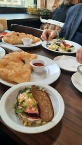 Brynza (Zaytseva Street No:13), kafe  Saint‑Petersburg'dan