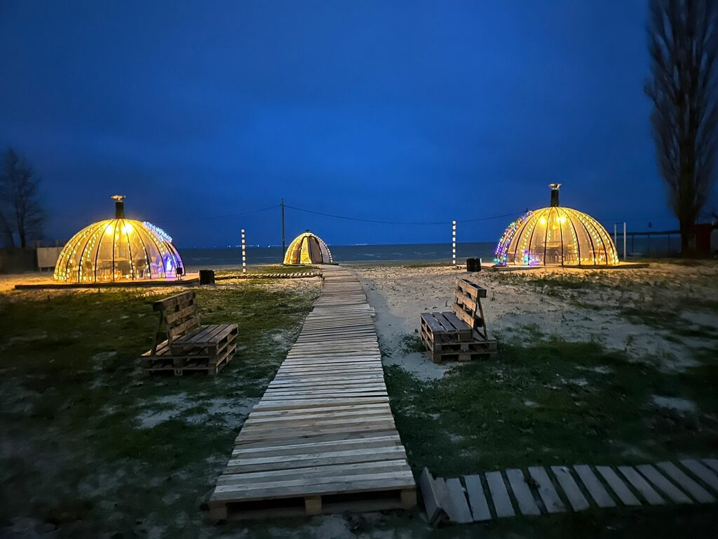 Resort oteller, tesisler IglooPark Meduza, Taganrog, foto