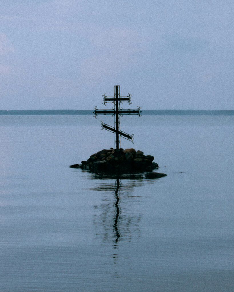 Şapel, haç anıtı Крест в память о Казанской церкви, İvanovskaya oblastı, foto