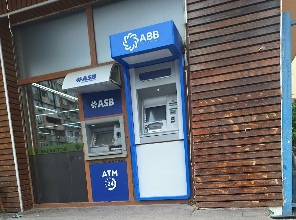 ATM'ler Asb, Bakü, foto