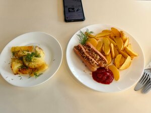 Кафе (naberezhnaya imeni Baranova No:32), kafe  Kargopol'dan